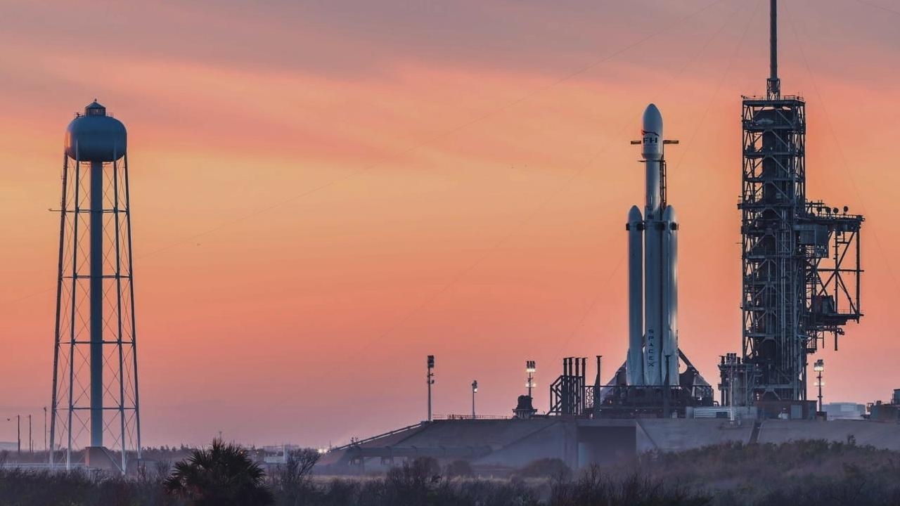 'MARS: Inside SpaceX' Gives Insight Into Elon Musk's Baby | Review