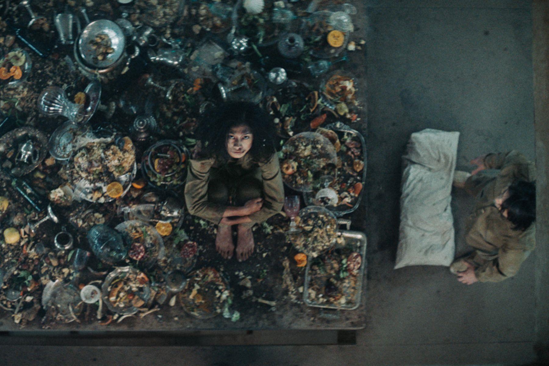 The Platform (Netflix) review - an unsubtle anti-capitalism horror with ...