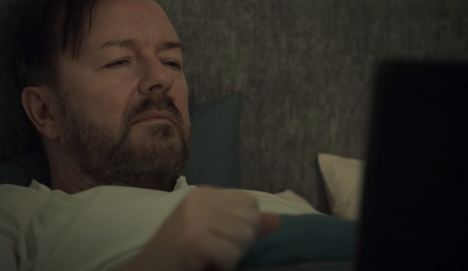 After Life Episode 1 Recap - Netflix Series | Ready Steady Cut
