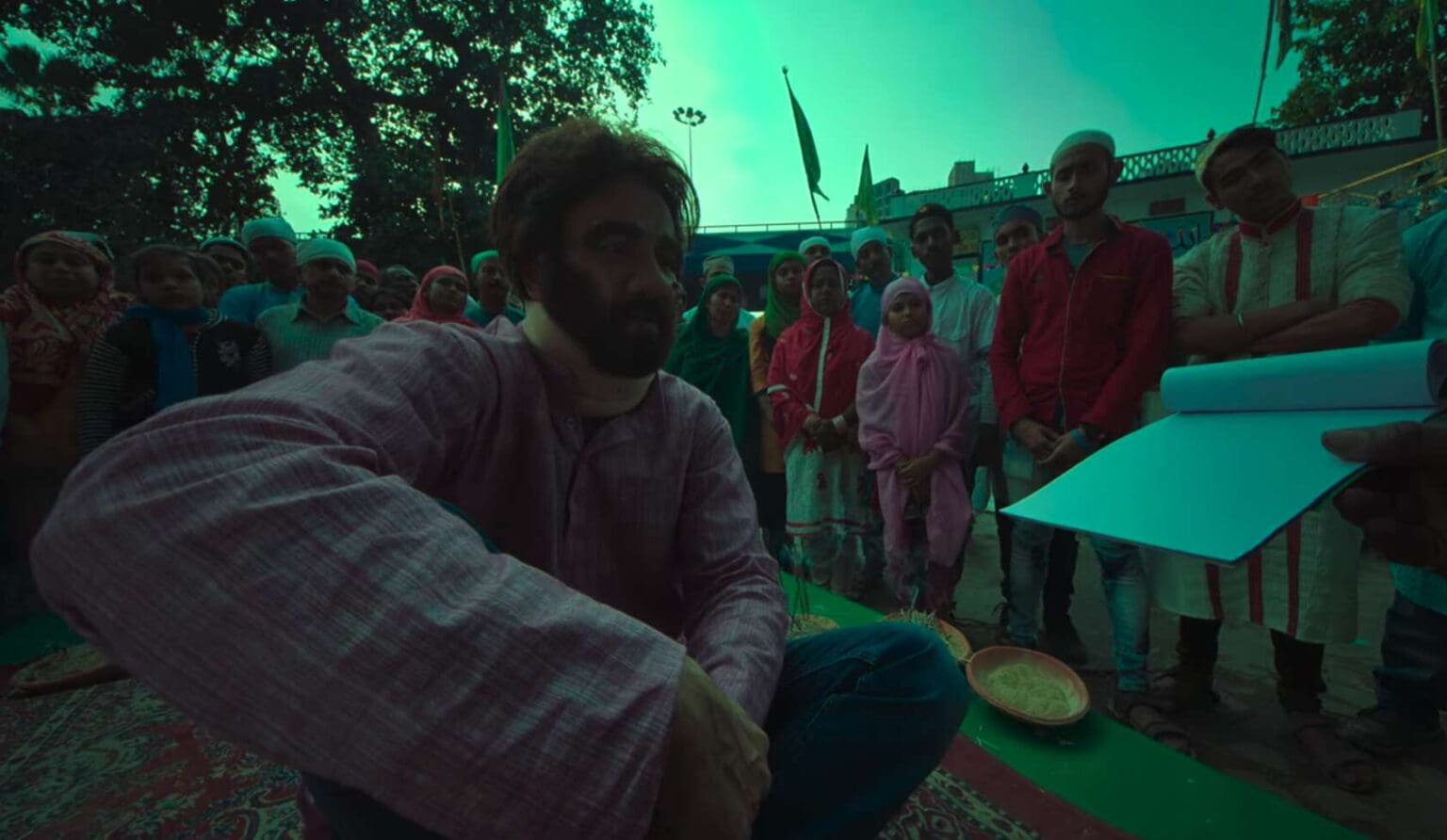 Ray season 1, episode 2 recap - what happened in "Bahrupiya"?