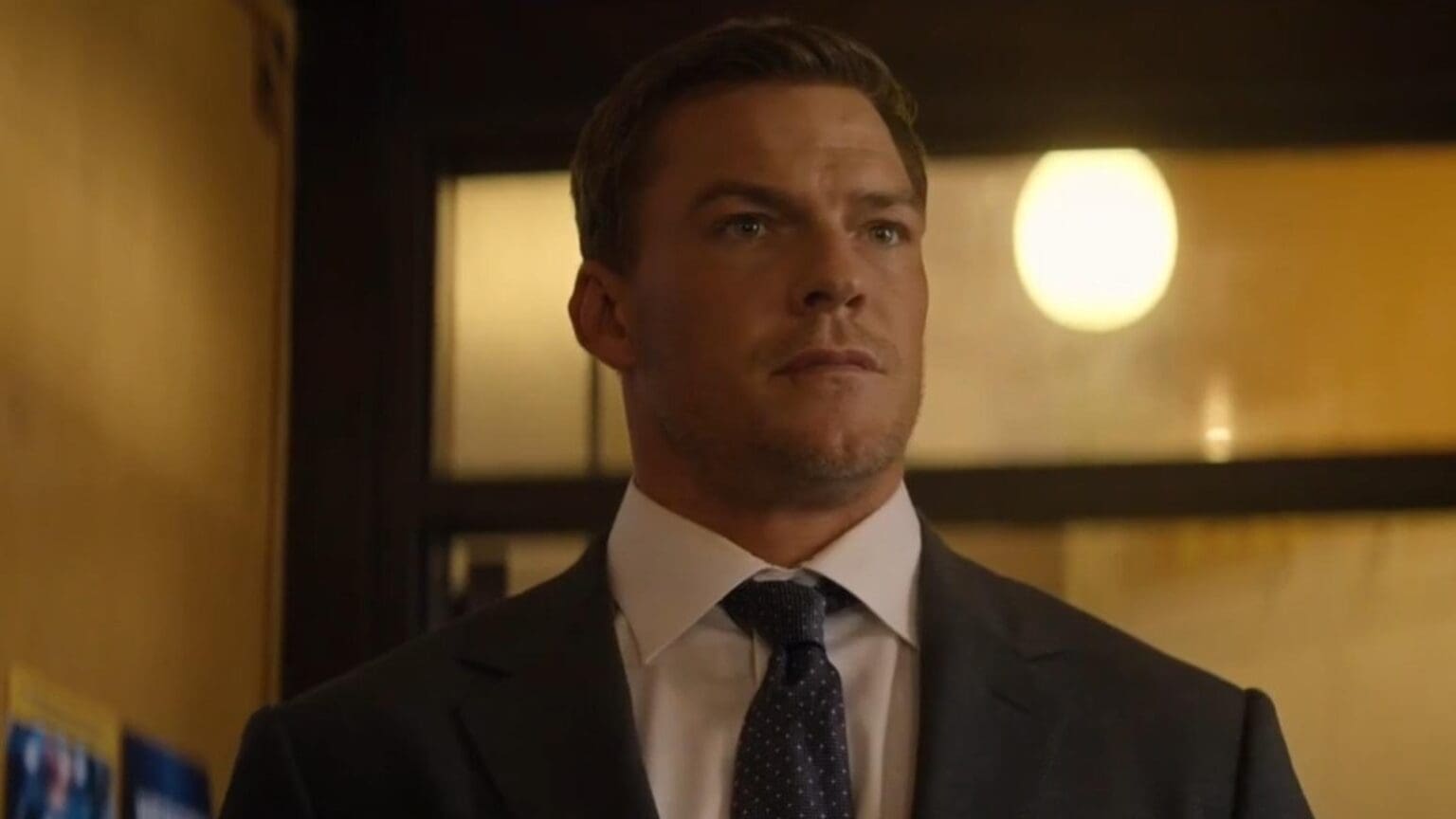 Reasons why Roscoe is not in Reacher Season 2