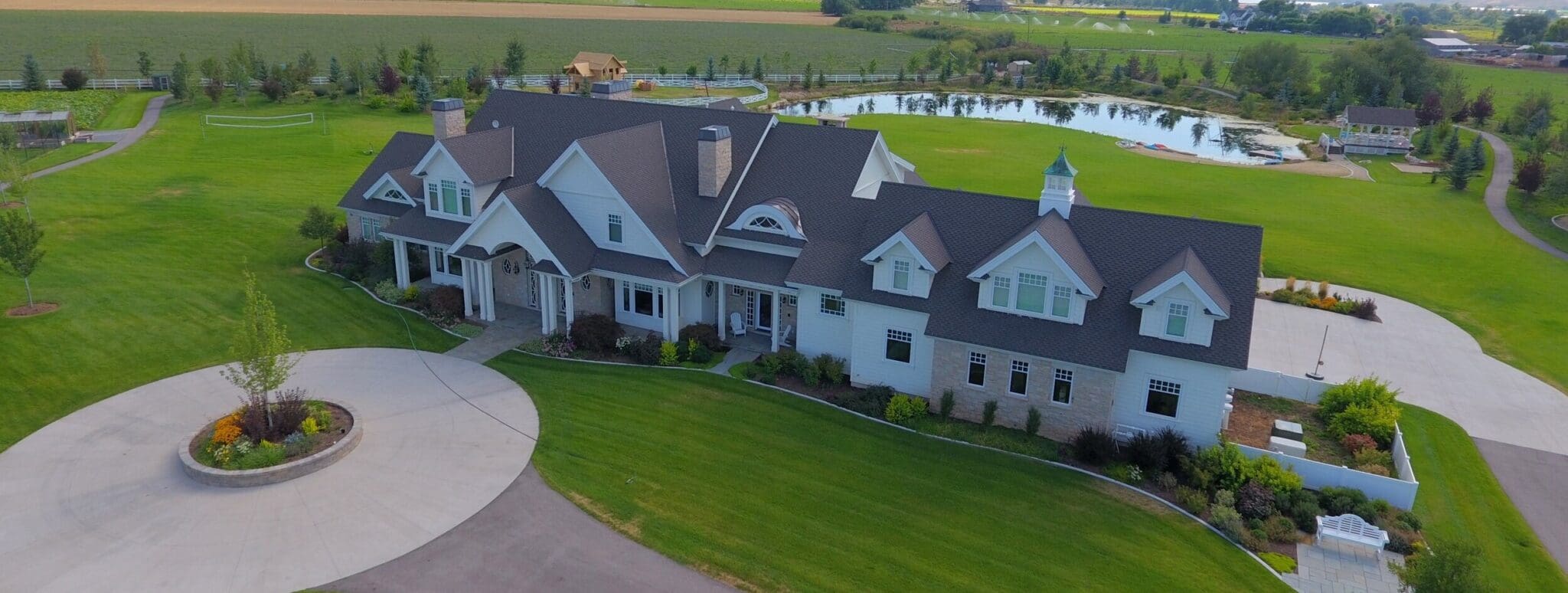 Where was Best. Christmas. Ever! filmed? Locations Explained