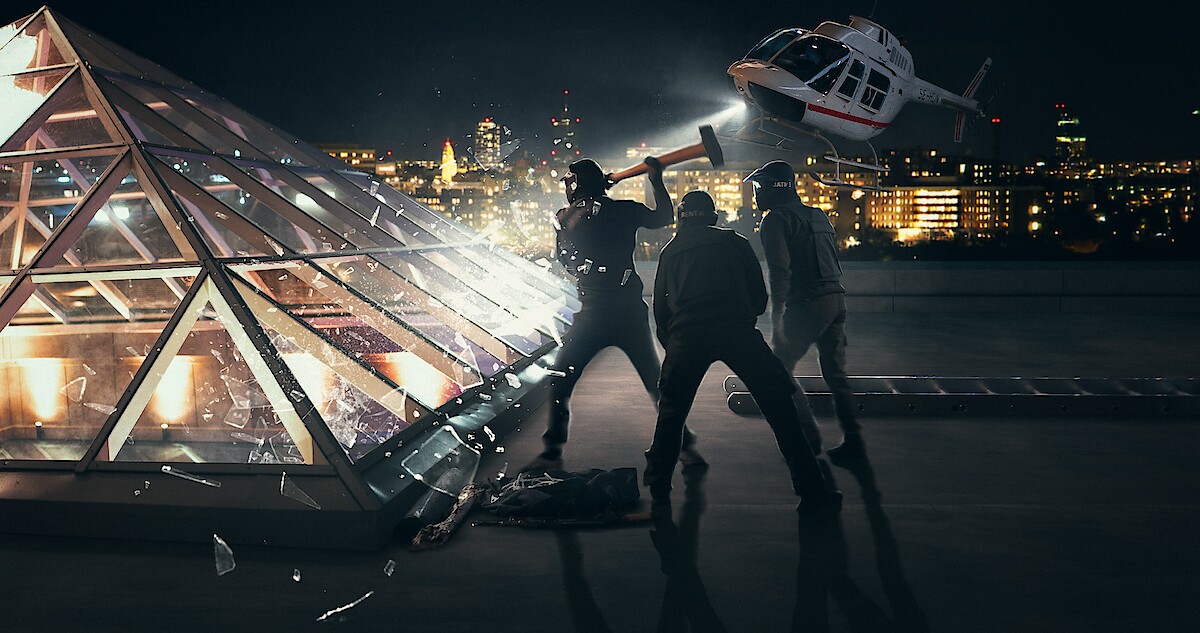 ‘The Helicopter Heist’ Review – Solid Suspense With A Grain of Truth