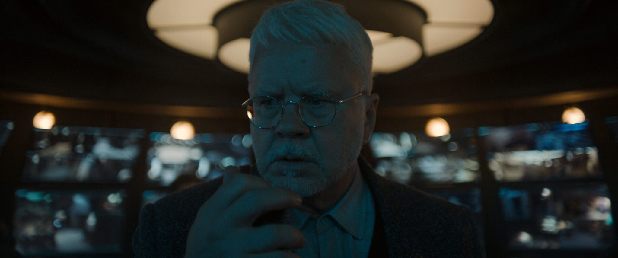 Triangle of Sadness Review and Ending Explained