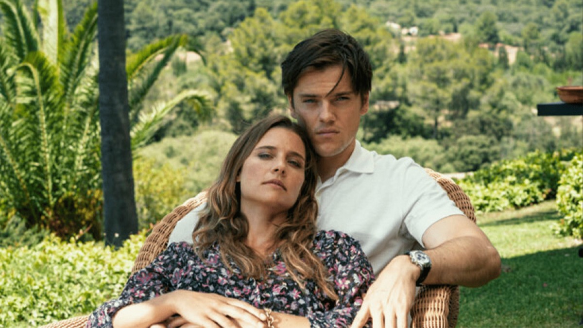 'Fall for Me' Ending Explained -- A "Romantic" Happily Ever After