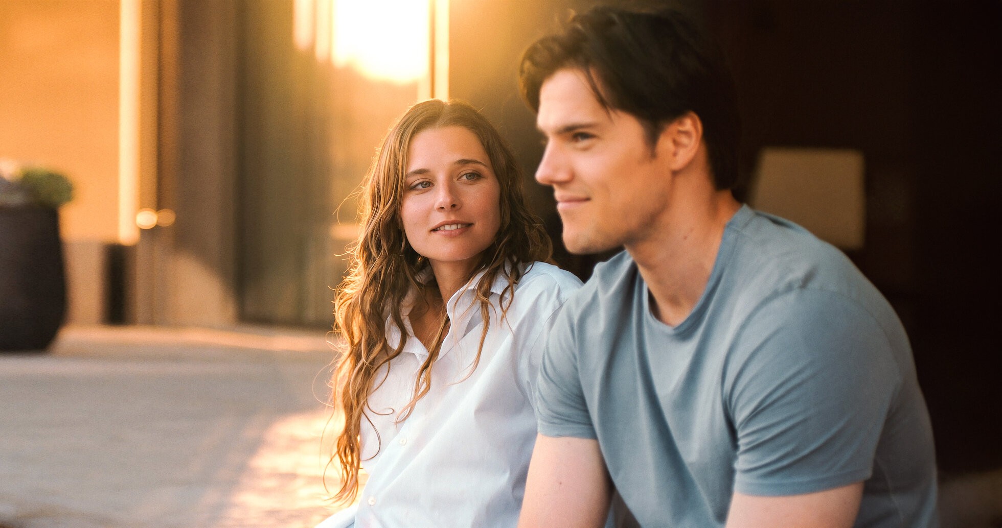 ‘Fall for Me’ Review – An Erotic Thriller Barely Worth the Name